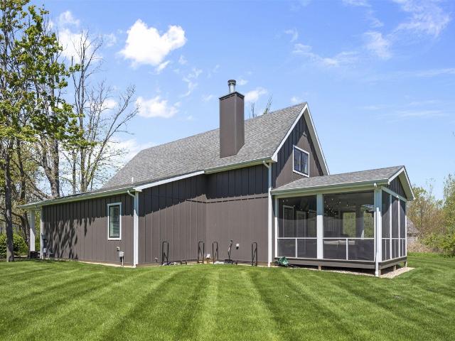 5542 Hidden Pond Lane