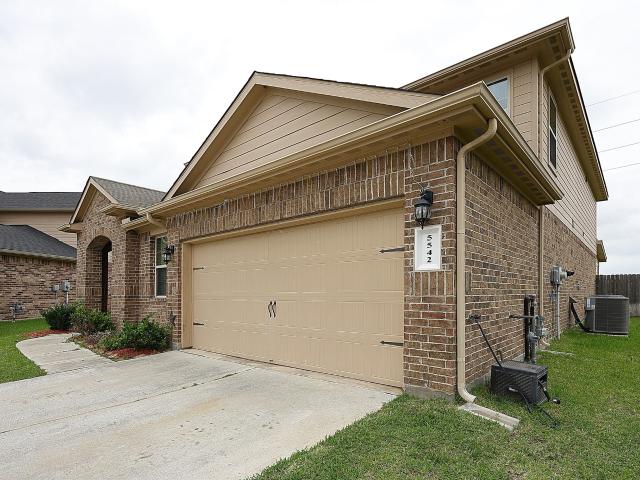 5542 Redwood Summit Lane