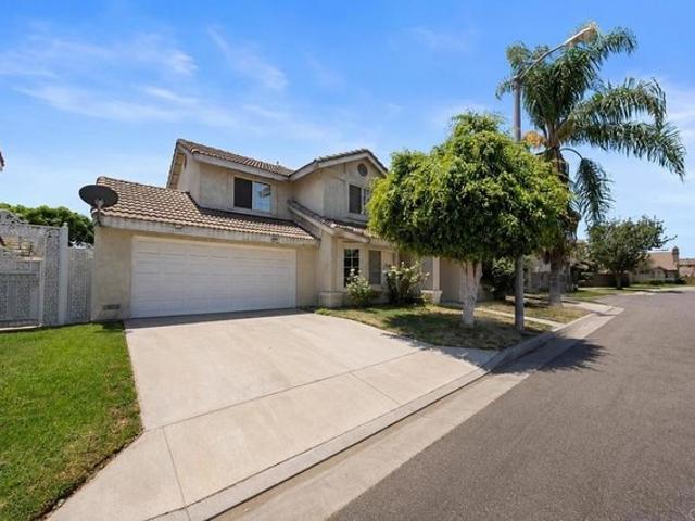 5542 Sun Ln, Bell Gardens, CA 90201