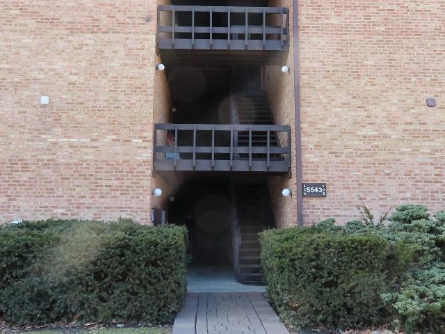 5543 E Lake Dr, Unit A, Lisle, IL 60532 | MLS #12587 | Compass
