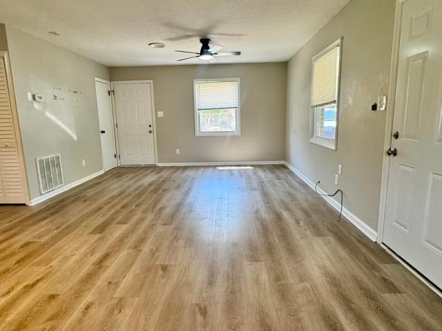 5543 Livingston Drive