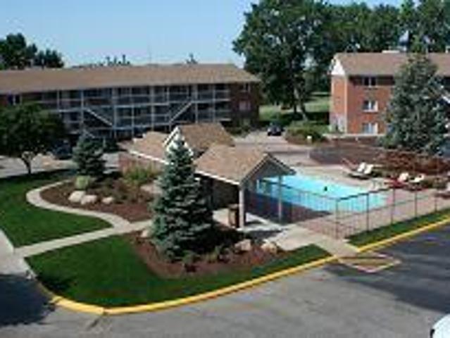 $554 / 1br Large 1 Bedroom Available Today! 1820 Knox map