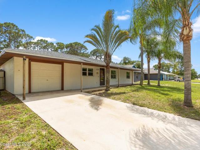 554 Collings St, Palm Bay, FL 32909