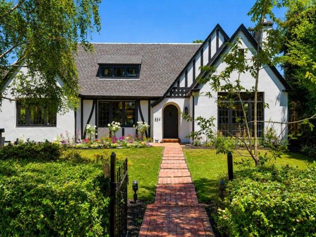 554 Edgewood Rd, San Mateo, CA 94402