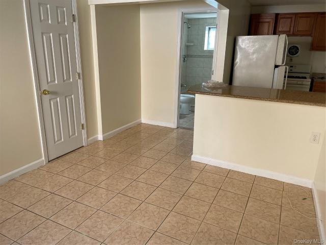 554 Long Beach Road