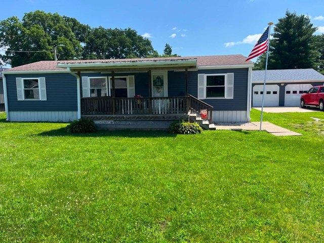 554 Morrow Ave, White Hall, IL 62092