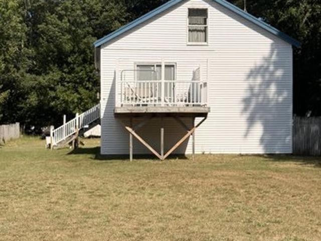 554 N Morris St, Pentwater, MI 49449