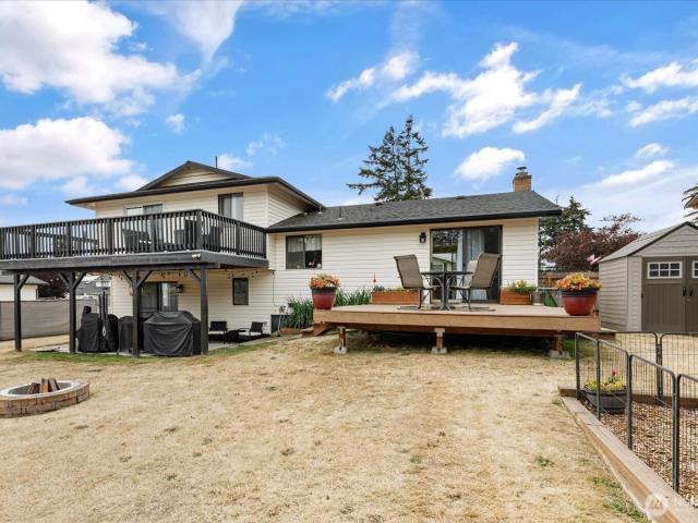 554 NW Fairhaven Drive