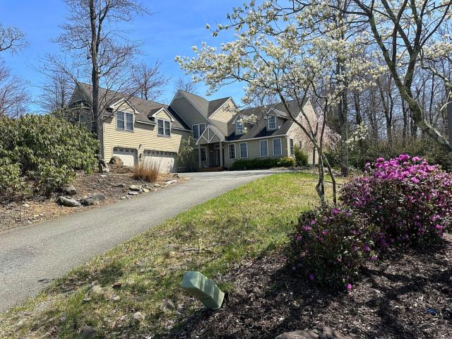 554 Pinecrest Dr, Long Pond, PA 18334 | MLS #PM 139548 | Compass