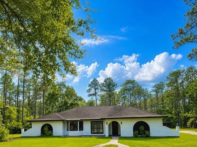 554 Ridge Rd, Picayune, MS 39466