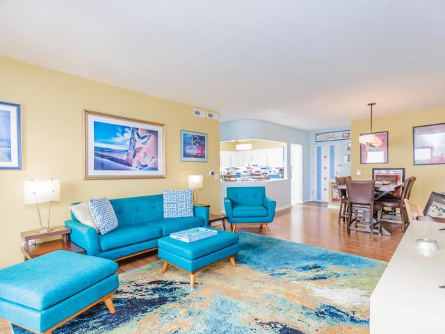 5555 N Cumberland Avenue # 901