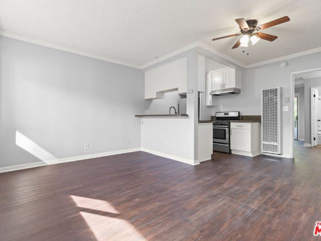 5555 Carlton Way, Unit 12, Los Angeles, CA 90028 | Compass