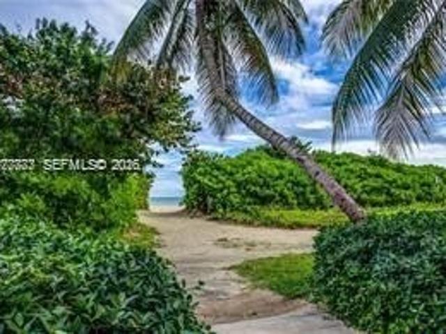 5555 Collins Ave Apt 15W, Miami Beach, FL 33140