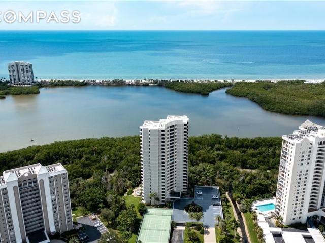 5555 Heron Point Dr 101, Naples, FL