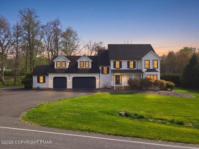 5556 Bridle Rd, Stroudsburg, PA 18360