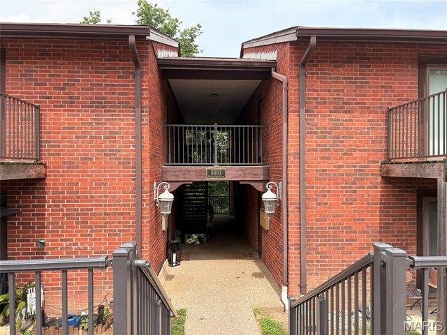 5557 Baronridge Dr Apt 7, Oakville, MO 63129