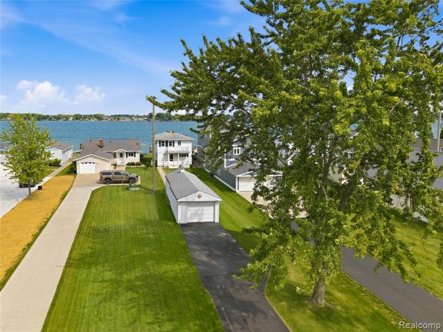 5557 Pointe Dr. Drive