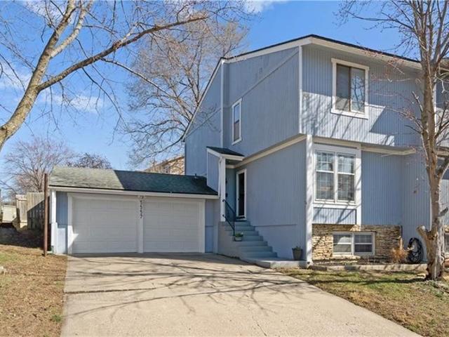 5557 Santa Fe Dr, Overland Park, KS 66202