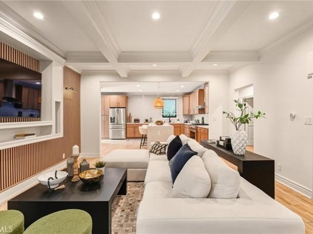 5558 Edgewood Pl, Los Angeles, CA 90019