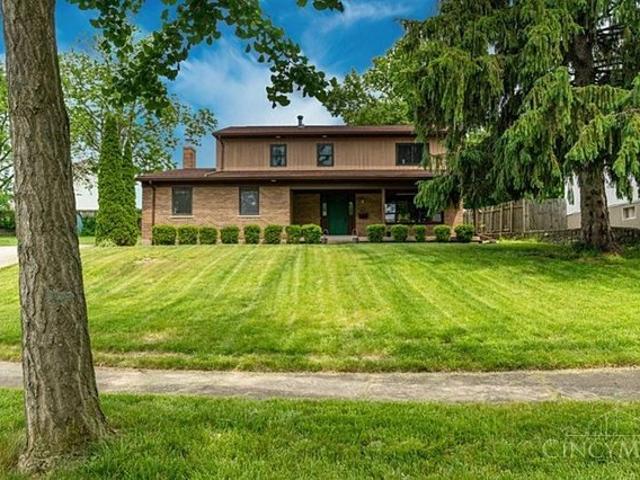 5558 Foxrun Ct, Cincinnati, OH 45239
