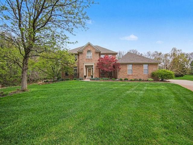 5559 Creekview Dr, Ann Arbor, MI 48108