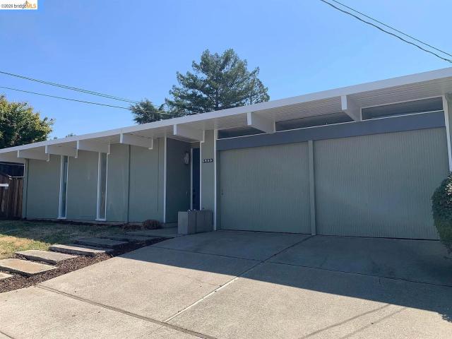 5559 Greenridge Rd, Castro Valley, CA 94552 | MLS #41128 | Compass