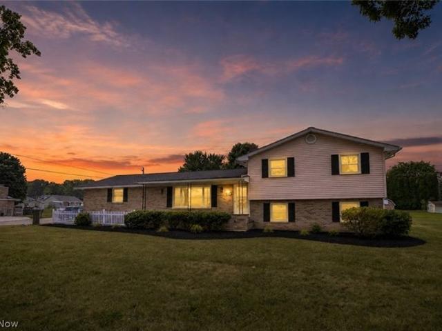 5550 Easton St, Louisville, OH 44641