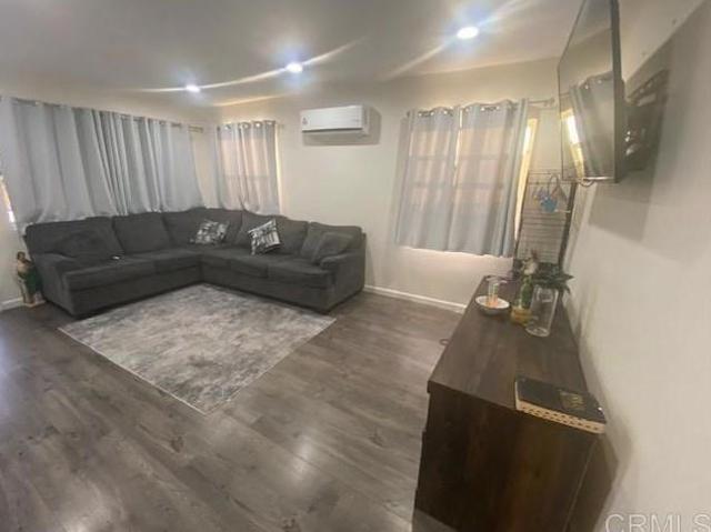 5550 Redwood St, San Diego, CA 92105
