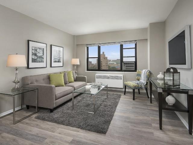 5550 S Dorchester 1 Bedroom Apartment for Rent at 5550 S Dorchester Ave, Chicago, IL 60637 Hyde Park