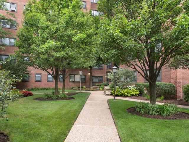 5550 S Dorchester 2 Bedroom Apartment for Rent at 5550 S Dorchester Ave, Chicago, IL 60637 Hyde Park