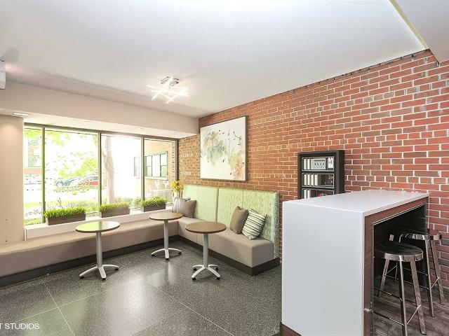 5550 S Dorchester 2 Bedroom Apartment for Rent at 5550 S Dorchester Ave, Chicago, IL 60637 Hyde Park