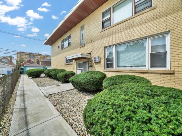 5550 s pulaski road