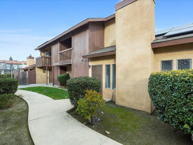 5551 Midsummer Drive # E