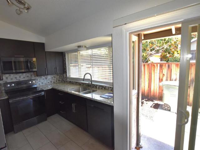 5551 Guadalupe Ct