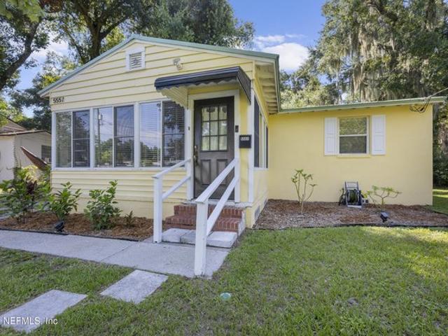 5551 Lakewood Cir E, Jacksonville, FL 32207