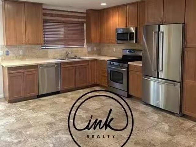 55522159 1050 Riverview Dr