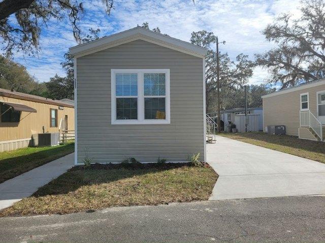 5552 Annette St Unit 53, Zephyrhills, FL 33542