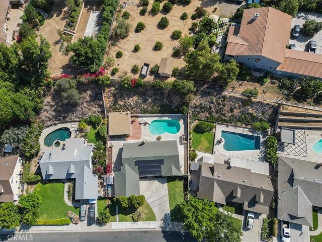 5553 Peacock Lane