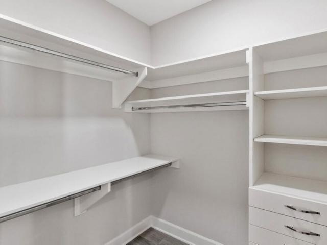 5553 W 6th Street 2 405
