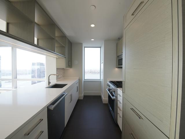 555 10th Avenue 47B