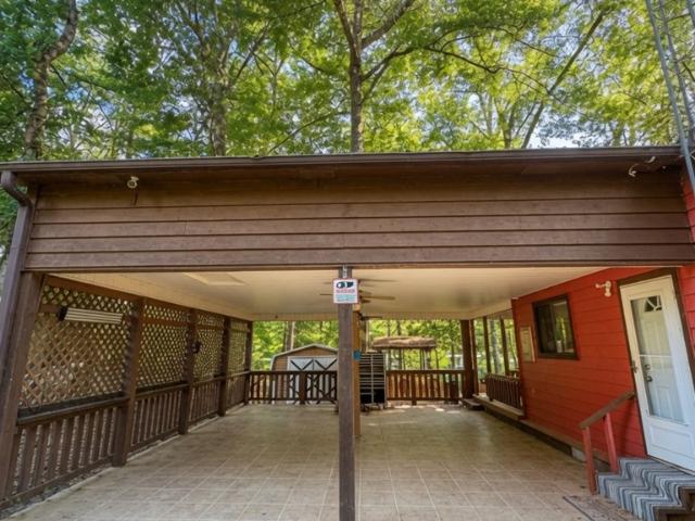555 Cove Road