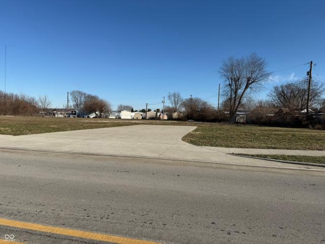 555 Commercial Boulevard