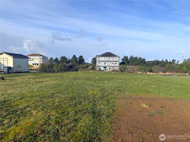 555 Canal Dr NE, Ocean Shores, WA 98569 | MLS #2490