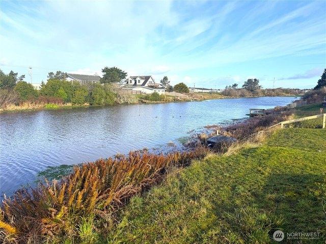 555 Canal Dr NE Lot 196, Ocean Shores, WA 98569