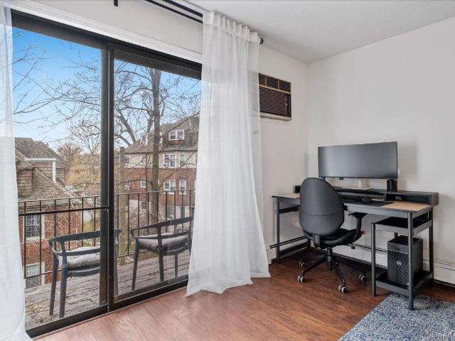 555 Central Park Avenue 109