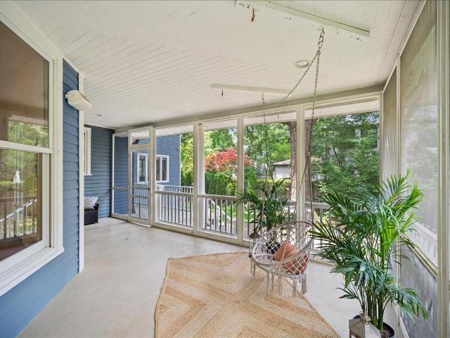 555 Cherry Street