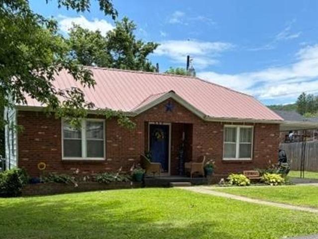555 Allen St, Liberty, KY 42539