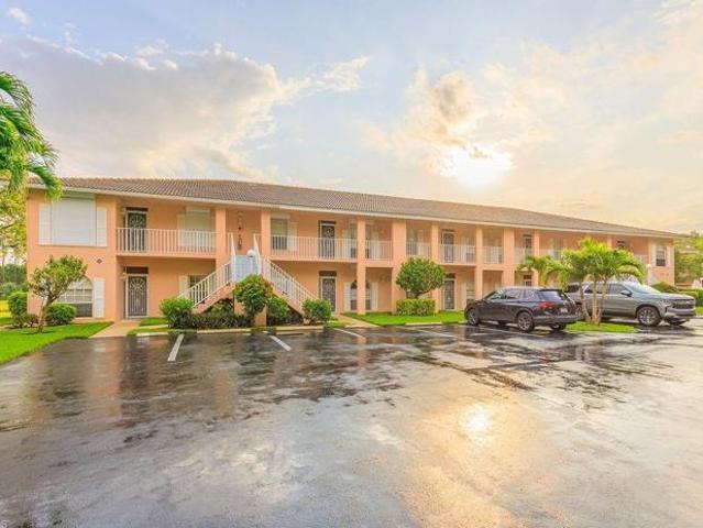 555 Augusta Blvd #3 1, Naples, FL 34113