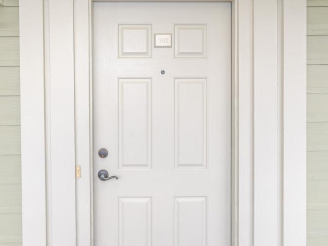 555 Grande Manor Court # 302