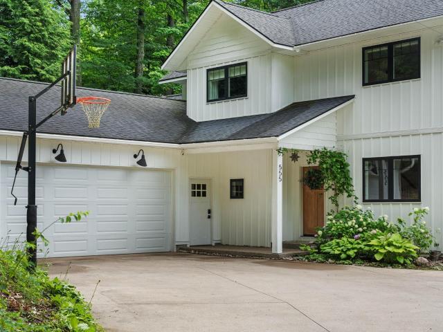555 Graystone Road